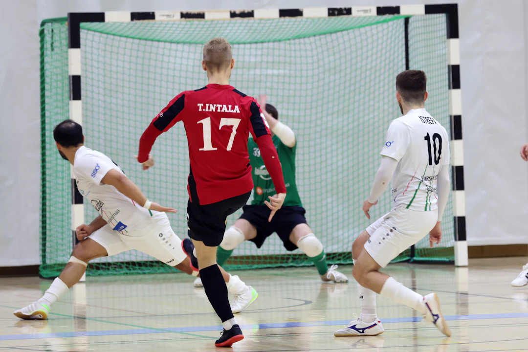 Miesten futsal: playoffit ja liigakarsinta alkuun lauantaina
