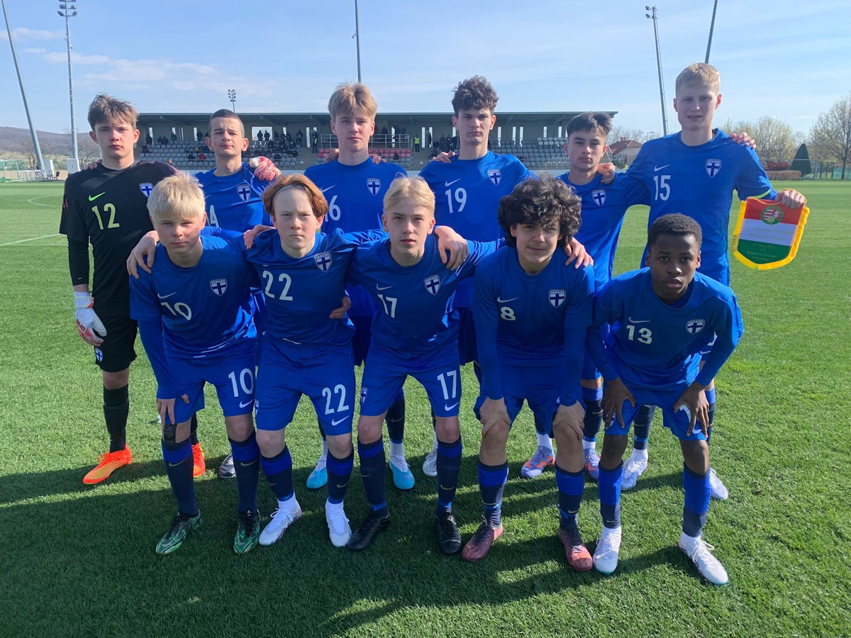 Unkari päihitti U15-pojat toisen jakson maaleillaan