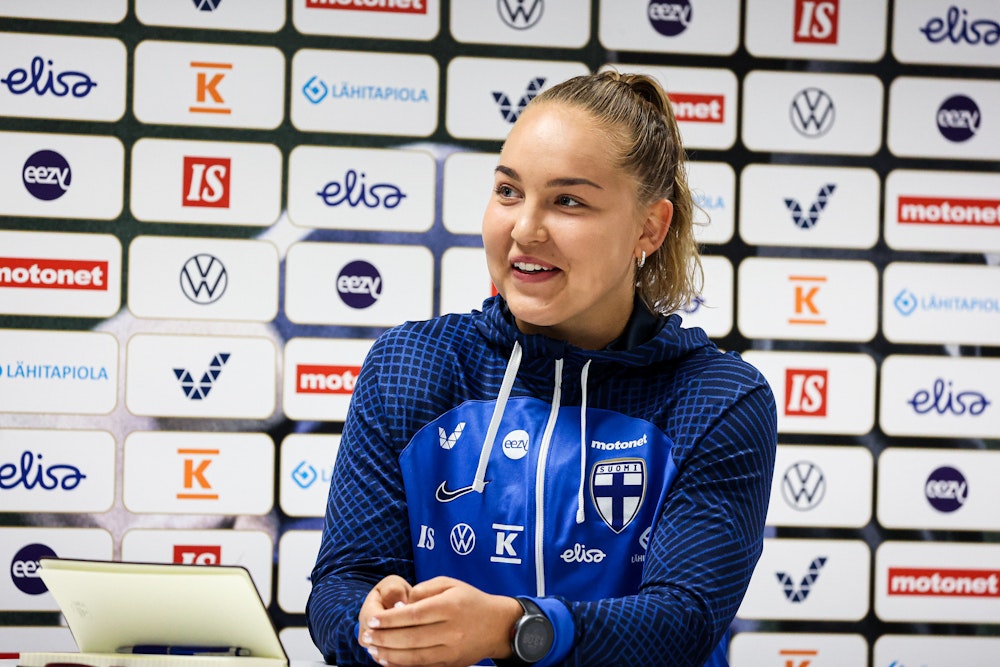 Oona Sevenius intoa täynnä Helmareihin - Palloliitto.fi