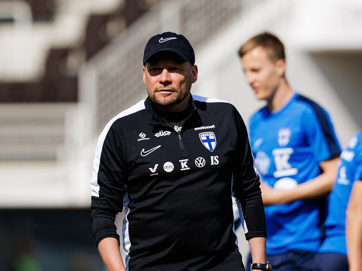 Korkeakunnas HJK:n päävalmentajaksi – Jatkaa Huuhkajissa
