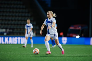 Emma Peuhkurinen - Palloliitto.fi