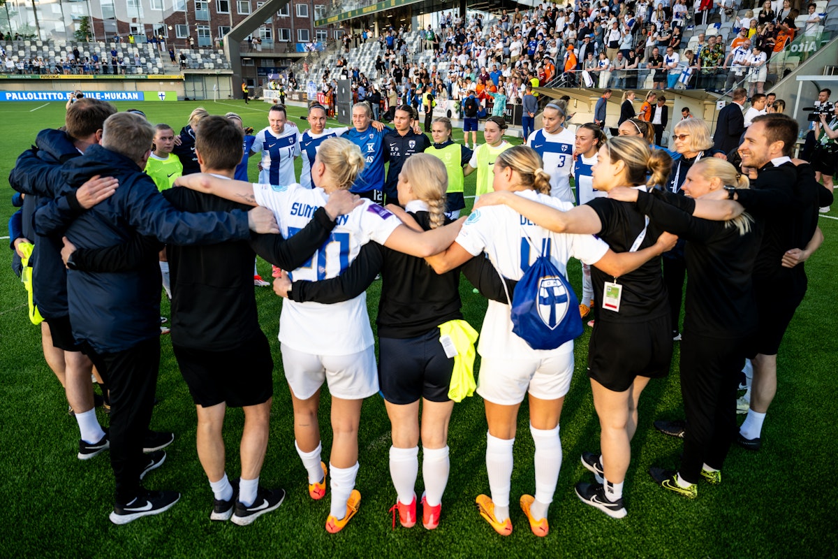 Helmareiden katsojaohjeet - Palloliitto.fi