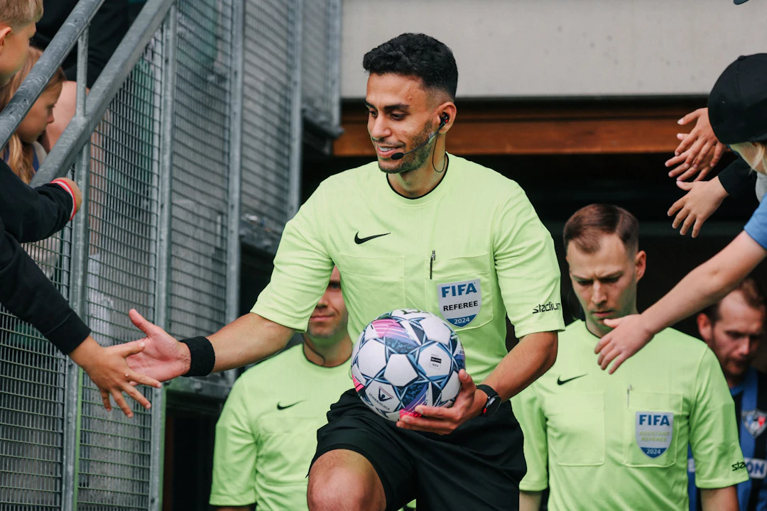 Mohammad Al-Emara nostettiin UEFA:n ykköskategoriaan