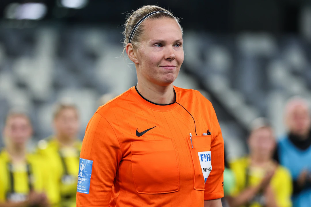 Mohammad Al-Emara nostettiin UEFA:n ykköskategoriaan