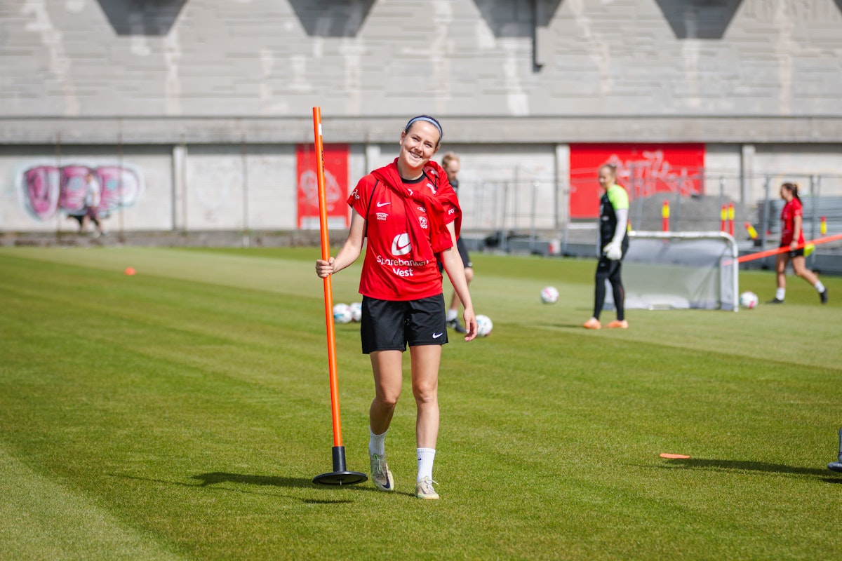 Heidi Kollanen maalinteossa – Joanna Tynnilälle jatkopahvi
