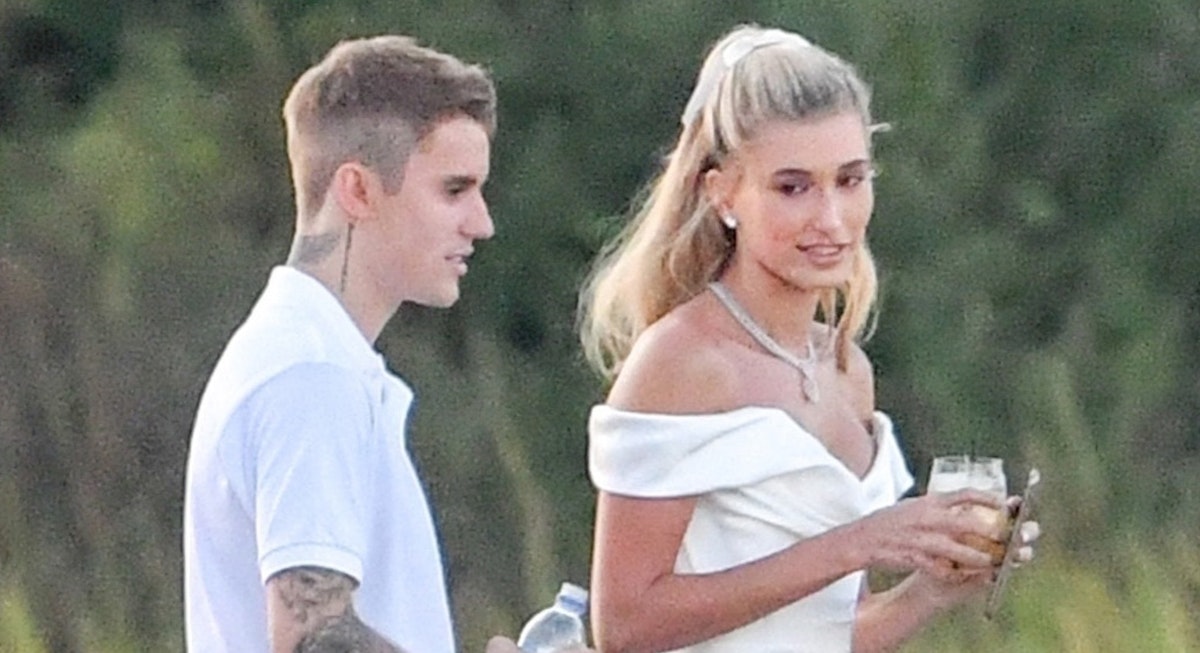 Hailey Bieber : quelle créatrice signait son incroyable collier lors de ...