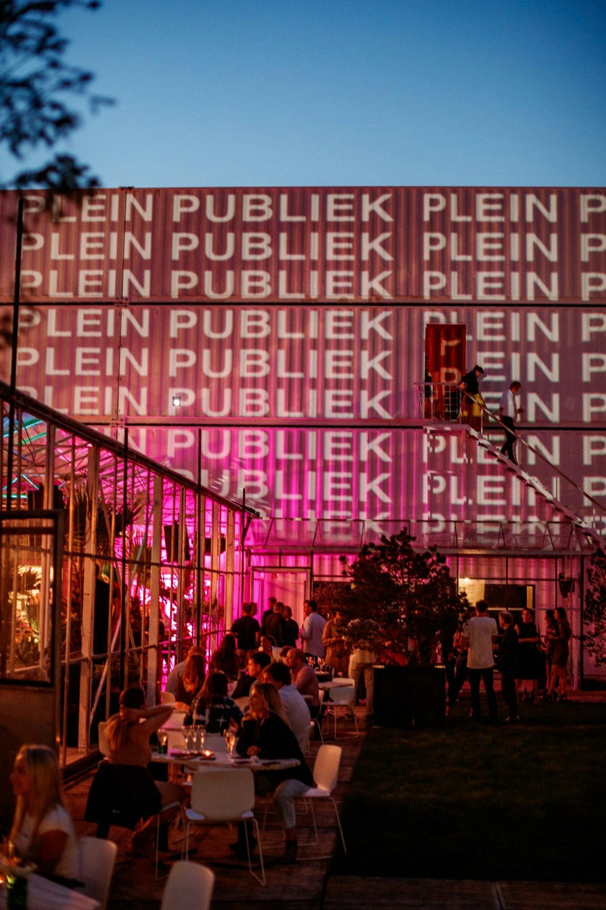 Plein Publiek Antwerpen host dit weekend een festival met kunst NFT's ...