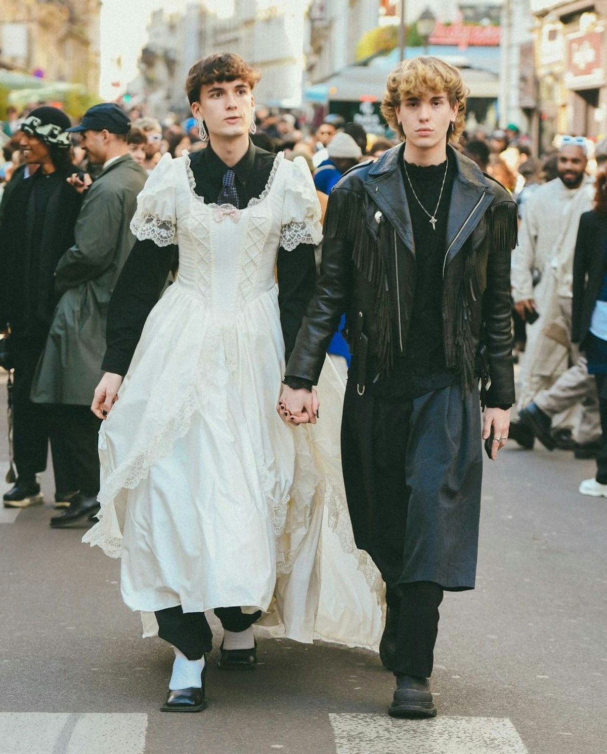 Les hommes sont de plus en plus nombreux à porter la robe ou la jupe