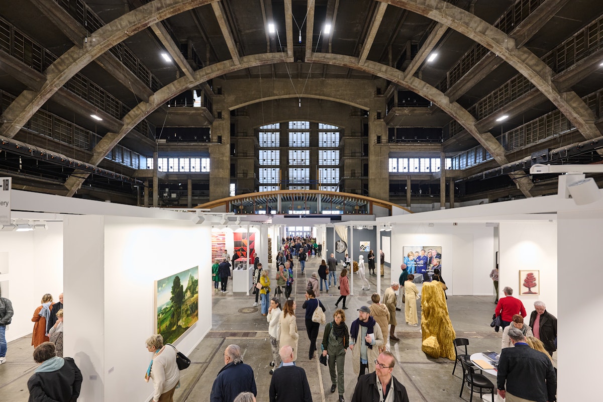 Art Brussels 2024: de befaamde beurs voor hedendaagse kunst keert terug ...