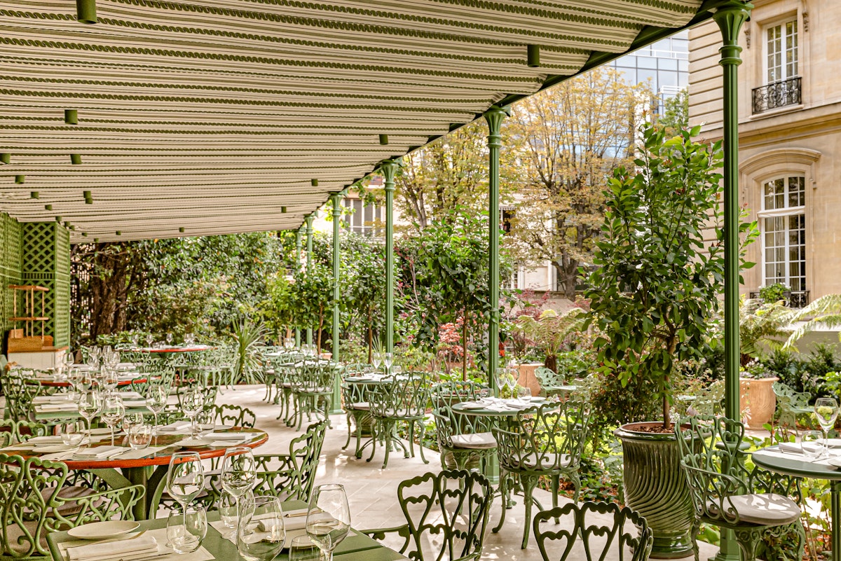 The Saint-James Terrace, the most privileged secret setting in Paris