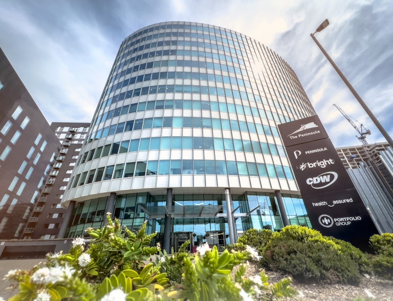 Peninsula, Victoria Place