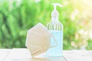 How To Clean An N95 Face Mask