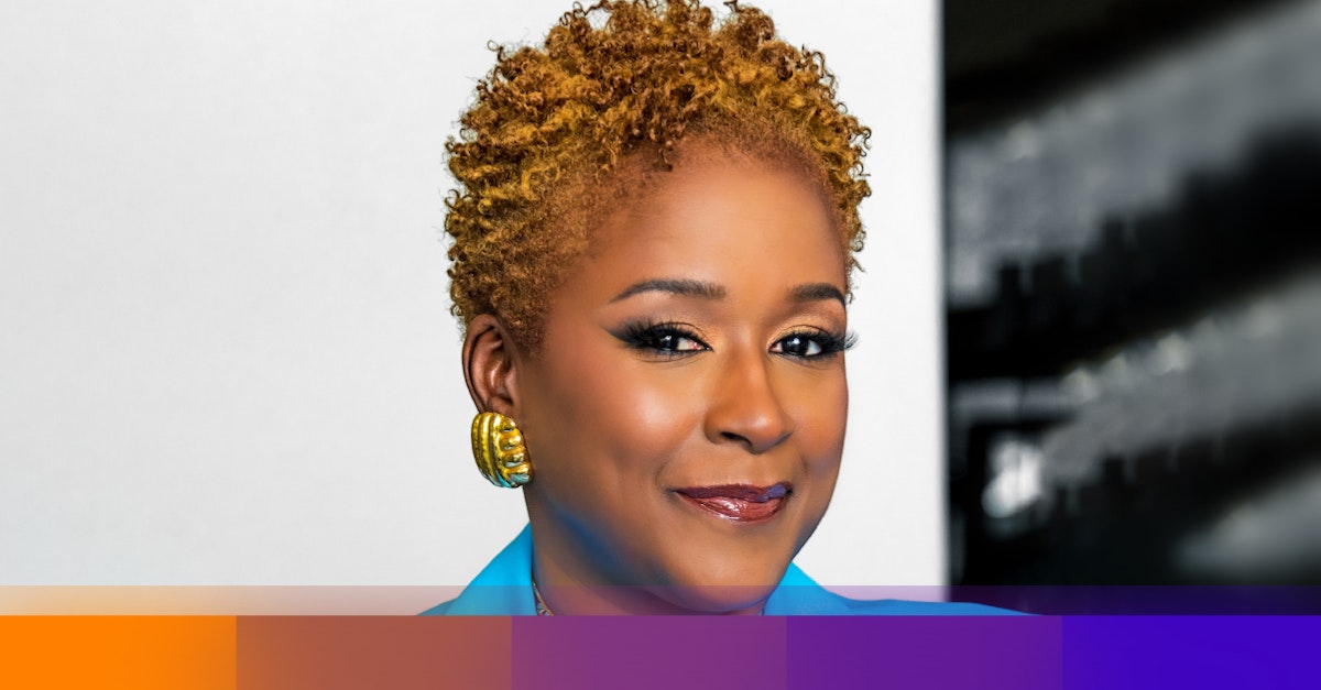 Tina Davis | MDLBEAST