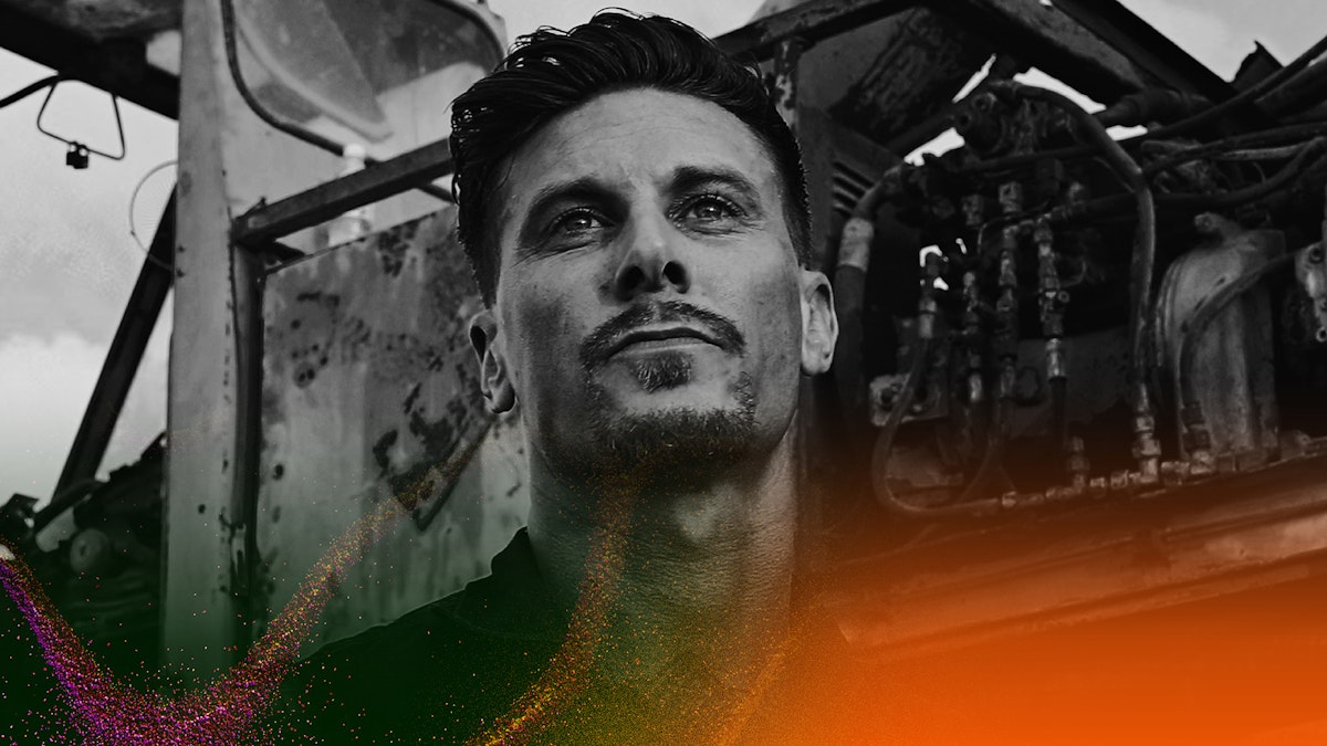 Leigh Ross | MDLBEAST