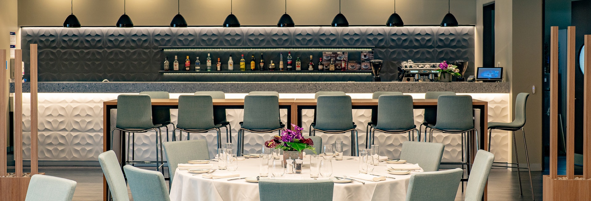 Certificate III in Hospitality | Hospitality Courses Melbourne | Box ...