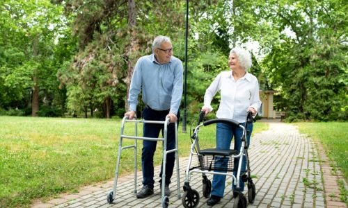 Rollator vs. Walker: What's the Difference, and Which is Right for You ...