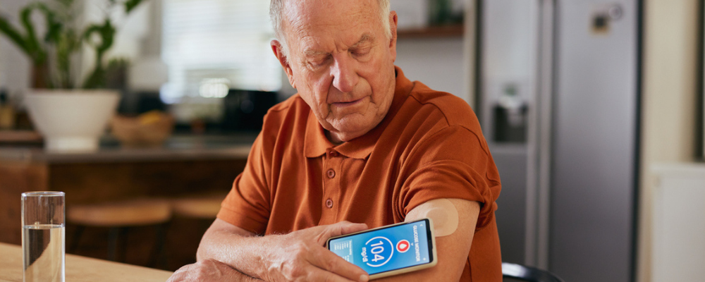Best Monitoring Devices for Seniors: Safety & Health Tracking Guide ...