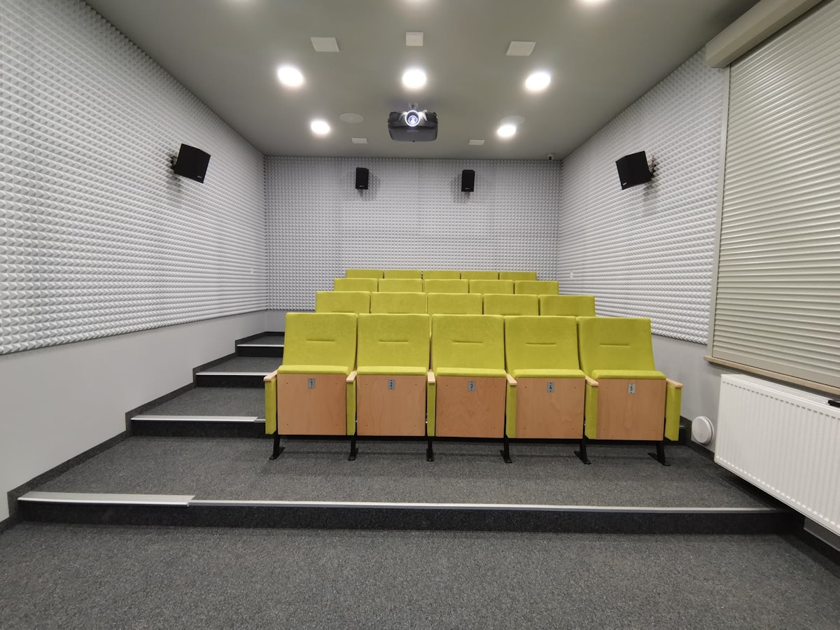 Audio and video case study for leisure - cinnema around the corner