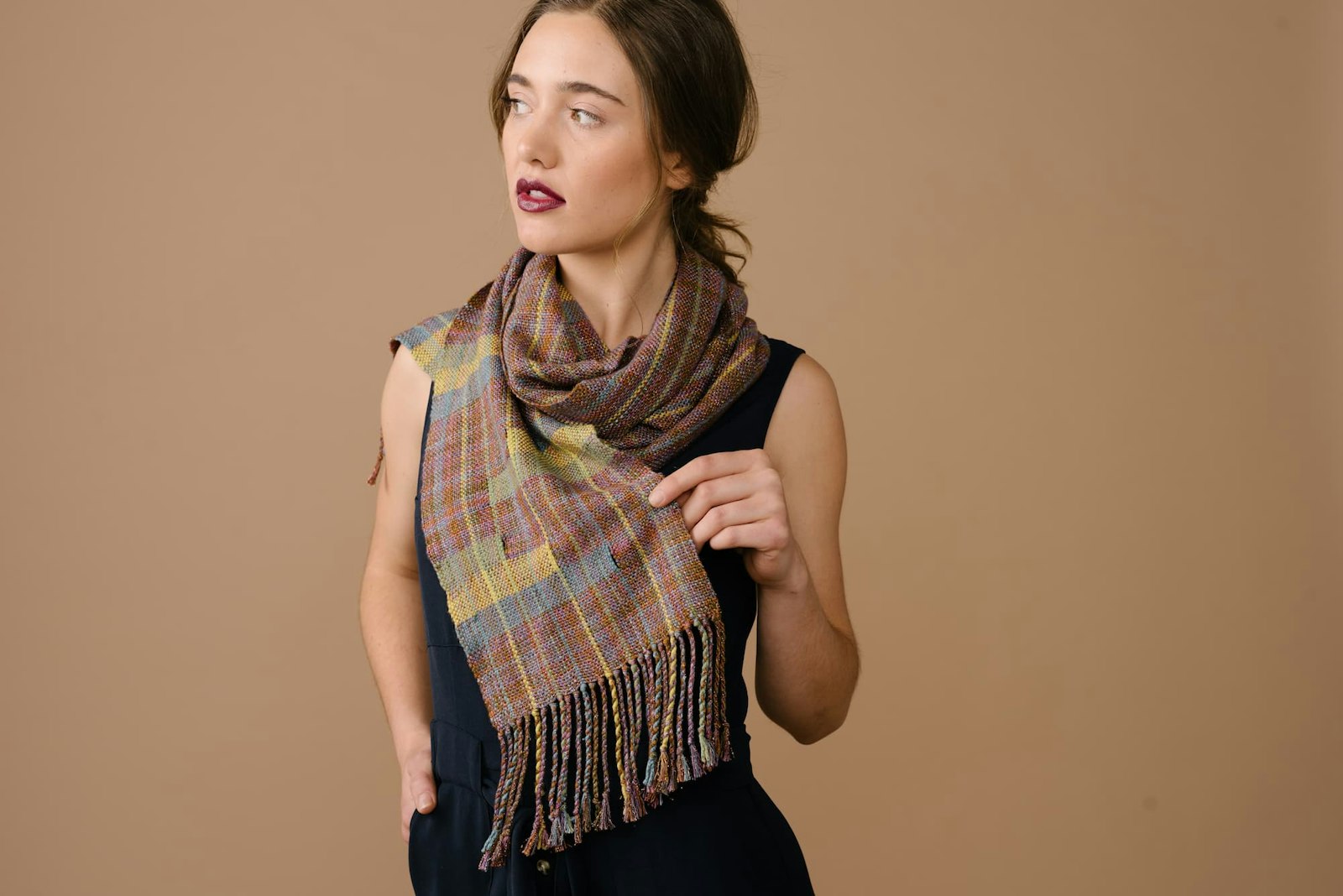 Try the Slit-Weft Technique—in a Scarf! | Little Looms