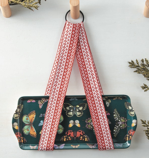 Cottage Wall Platter Hanger | Little Looms Library