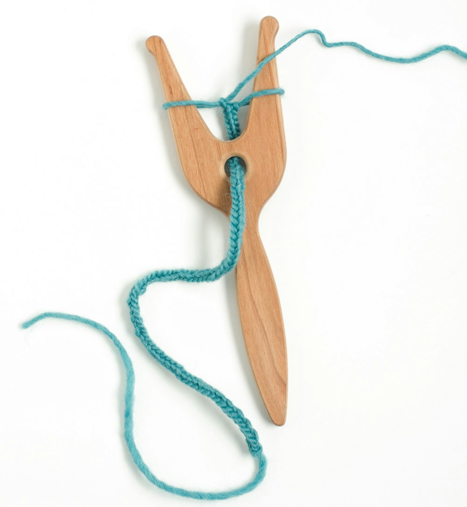 How to Use a Lucet | Little Looms