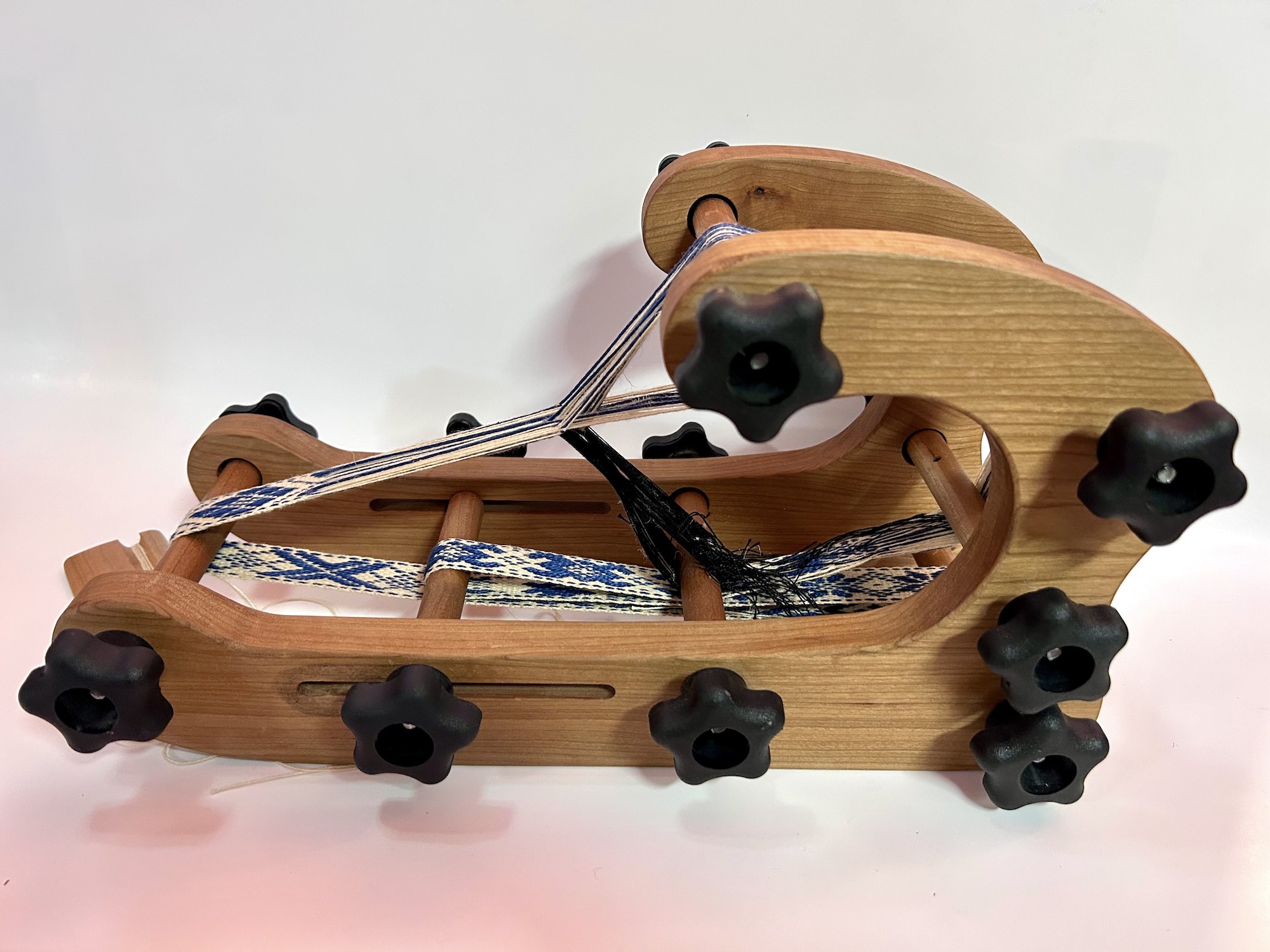 How to Make String Heddles for an Inkle Loom | Little Looms