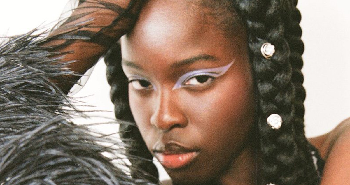Beauty: The Trend is Visuals Rich in Elements and Colors