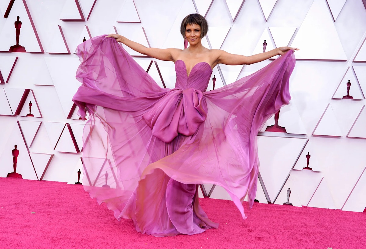 23 Best Oscars Red Carpet Moments of All Time — Oscars Red Carpet Looks ...
