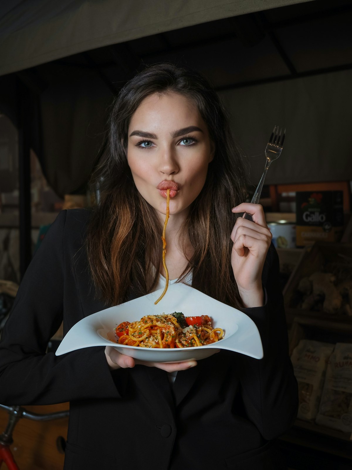 5 Warning Signs That You Might Be Stress Eating And How To Overcome
