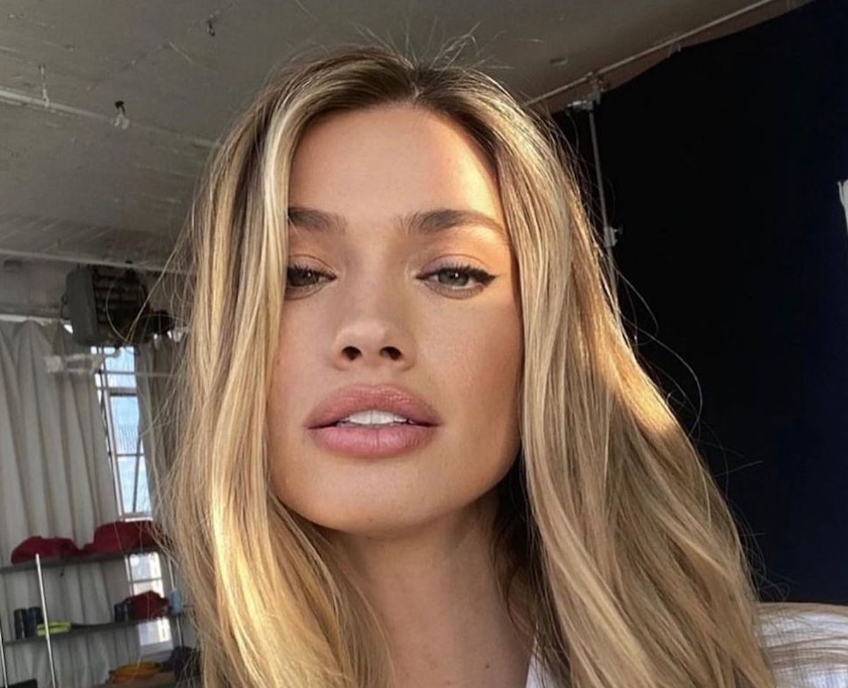 One of the most fashionable make-up "cloud skin" - how to create it?