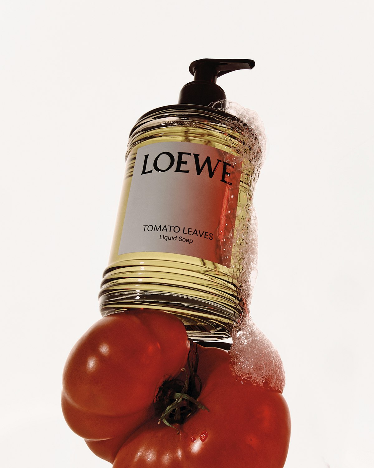 Loewe’s Tomato-Scented Perfume Is a Fresh Sensory Surprise