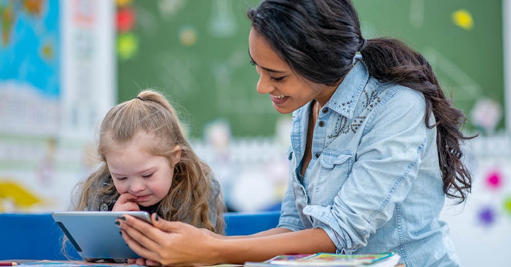 Teacher Aide Careers | Foundation Education