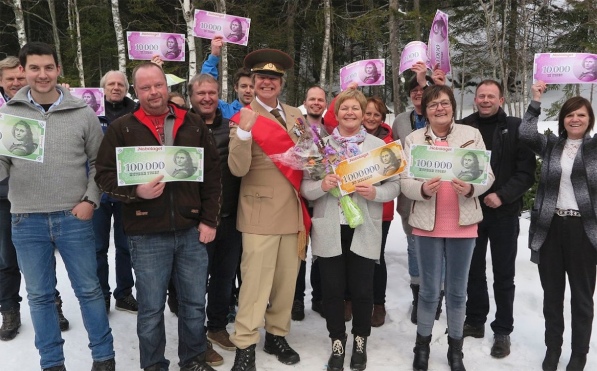 Naboer på Biri vant fra 10.000 til 1 million kroner! | Norsk Tipping