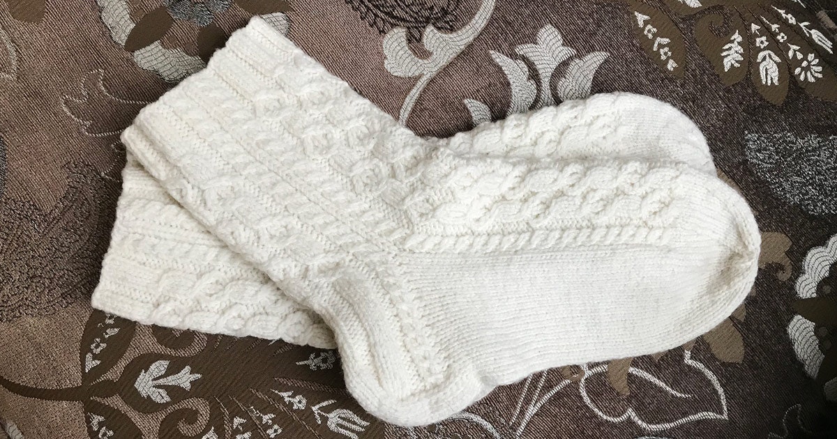 Make Cables Pop: Spin the Best Yarn for Knitting Cables | Spin Off