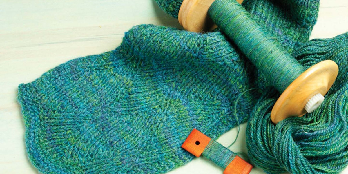 Scarf Knitting Patterns: Free Homespun Yarn Patterns to Knit | Spin Off