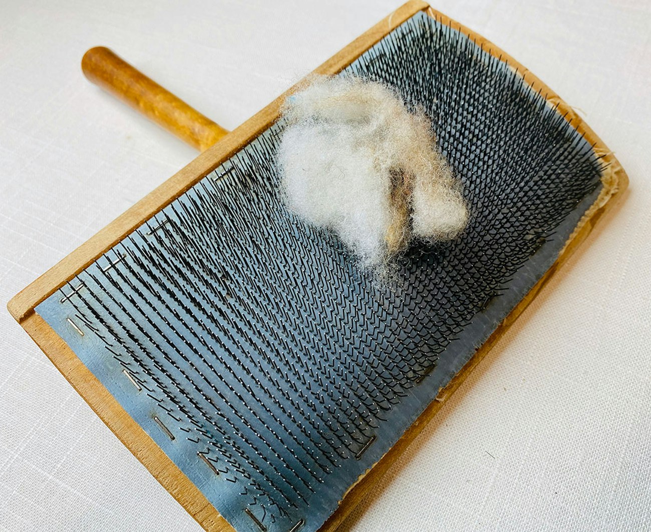 Cleaner Carding: How to Keep Your Handcards Spick-and-Span | Spin Off