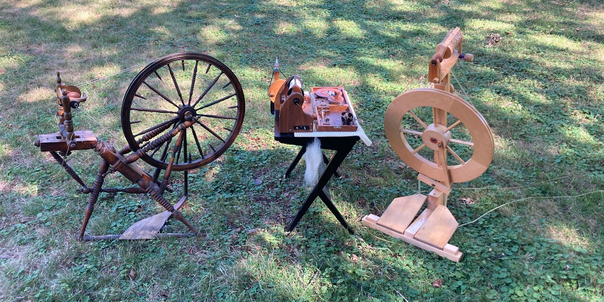 Flock of Wheels: A Spinner’s Approach to Collecting and Dispersing ...