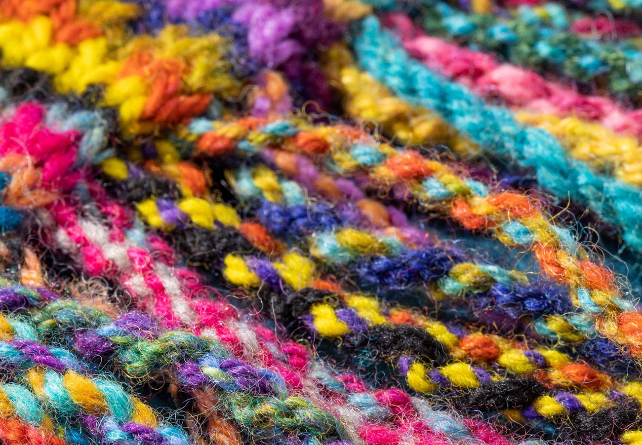 A Little Gift: Small Change Scarf | Spin Off