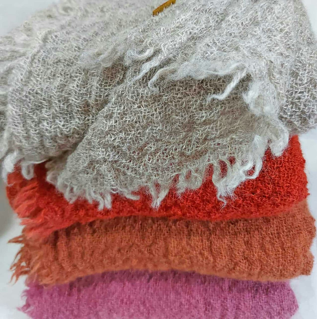 Finnish Woven Waves: Hannele Köngäs Explores High-Twist Yarns | Spin Off