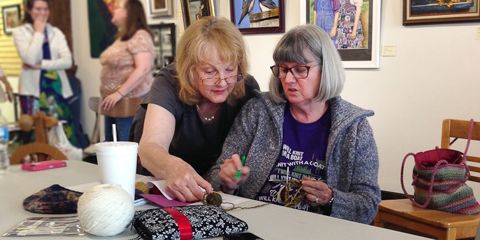 Roving Reporter: Carding and Spinning Tips for Fair Isle Knitting ...