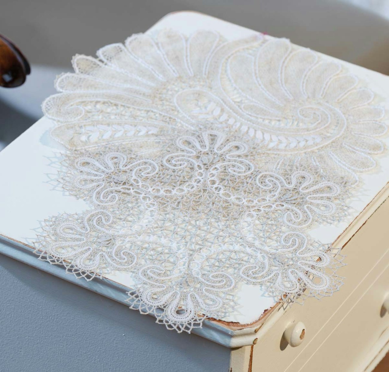 Buying Lace on a Russian Train | PieceWork