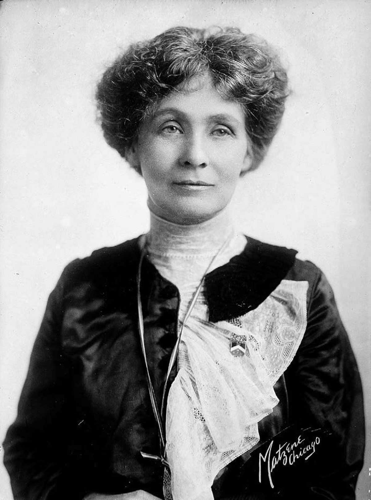 Speaking Up in Public While Female: Suffragettes in Britain | PieceWork