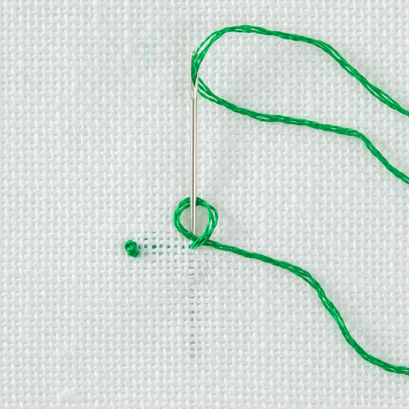 A Stitch in Time: Pekinese and Chinese Knot Stitches | PieceWork