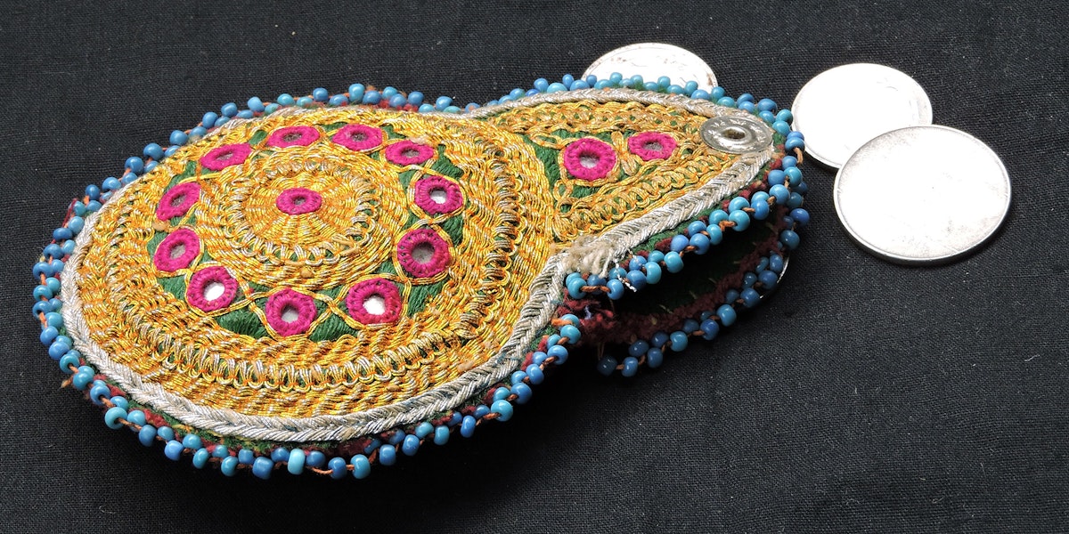 Surma Dani: An Embroidered Bag from Afghanistan | PieceWork