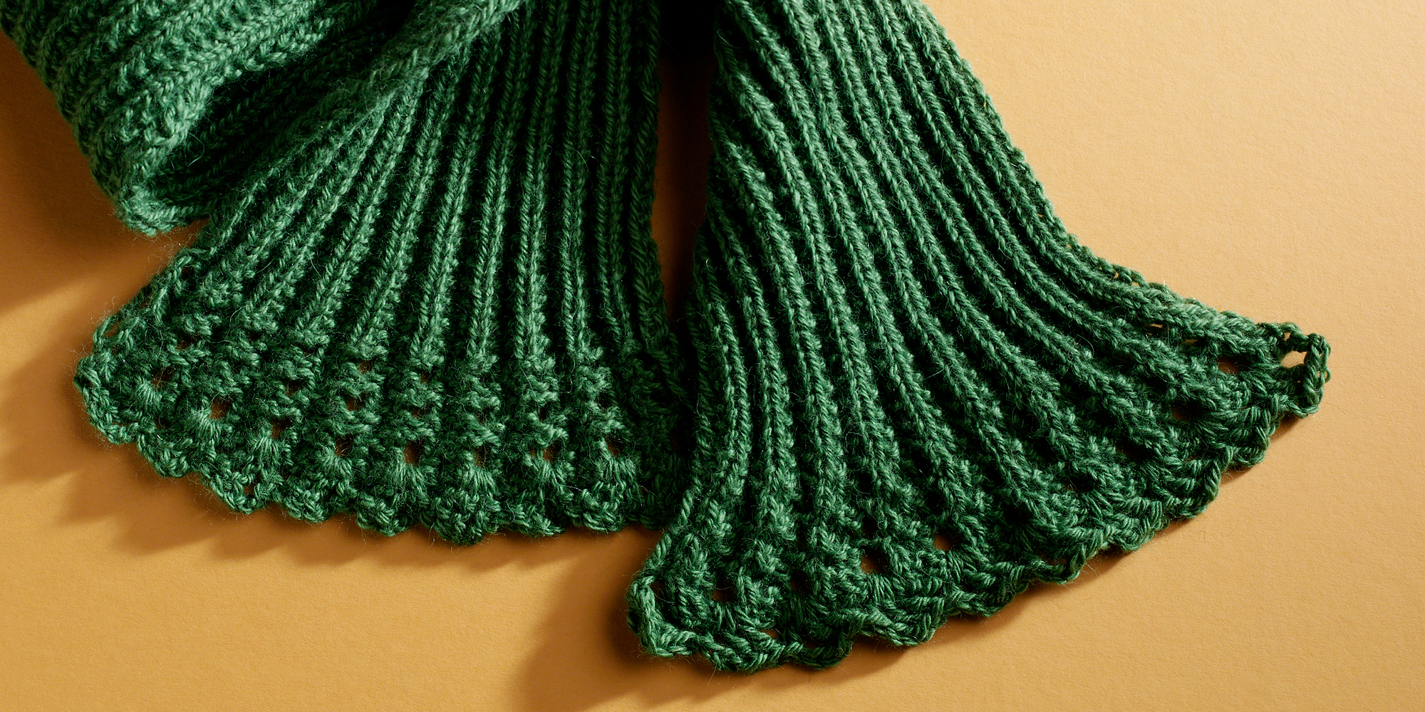 Ribbed Scarf with a Crocheted Edging | PieceWork