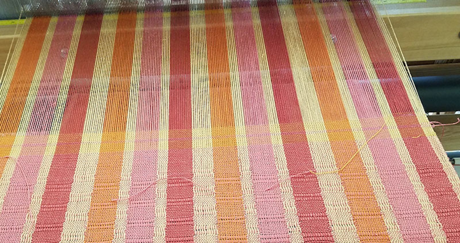 The Best (and Worst) Ways to Weight Floating Selvedges | Handwoven