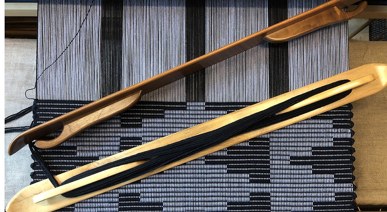 Choosing and Using Shuttles: Rug and Ski | Handwoven