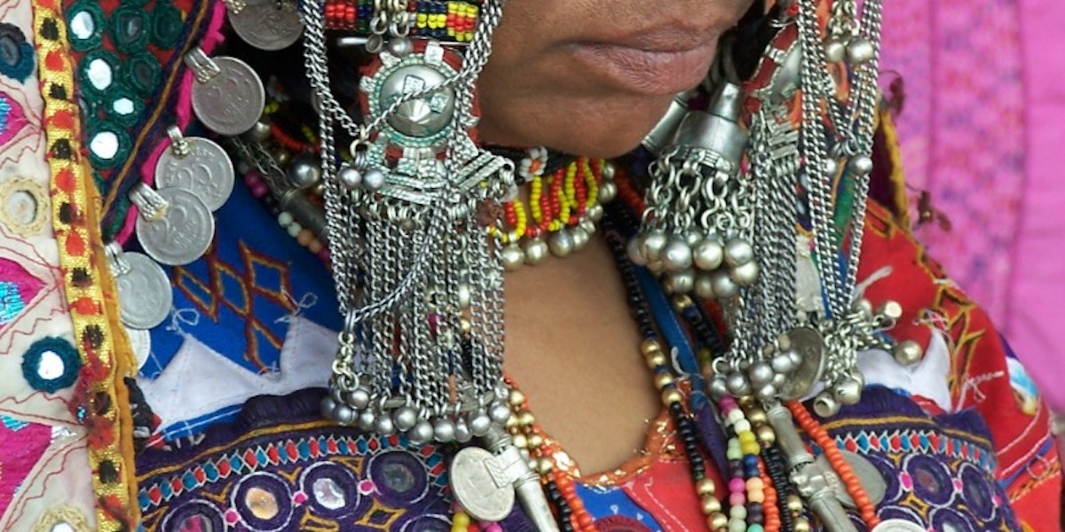 The Perfectly Imperfect Embroidery of Banjara | Handwoven