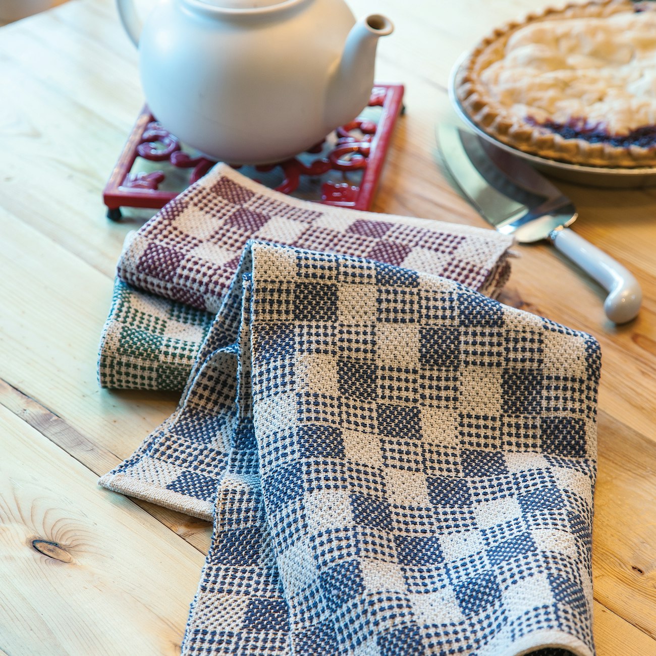 Using Colors Sparingly but Effectively | Handwoven