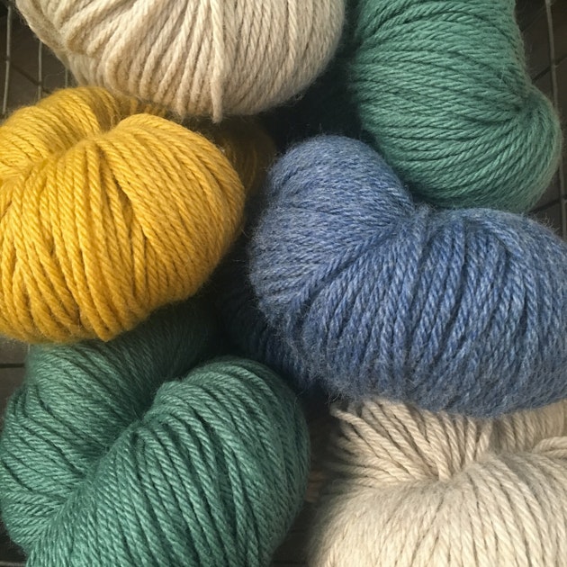 Free Guide to Choosing, Designing, and Weaving with Yarn | Handwoven